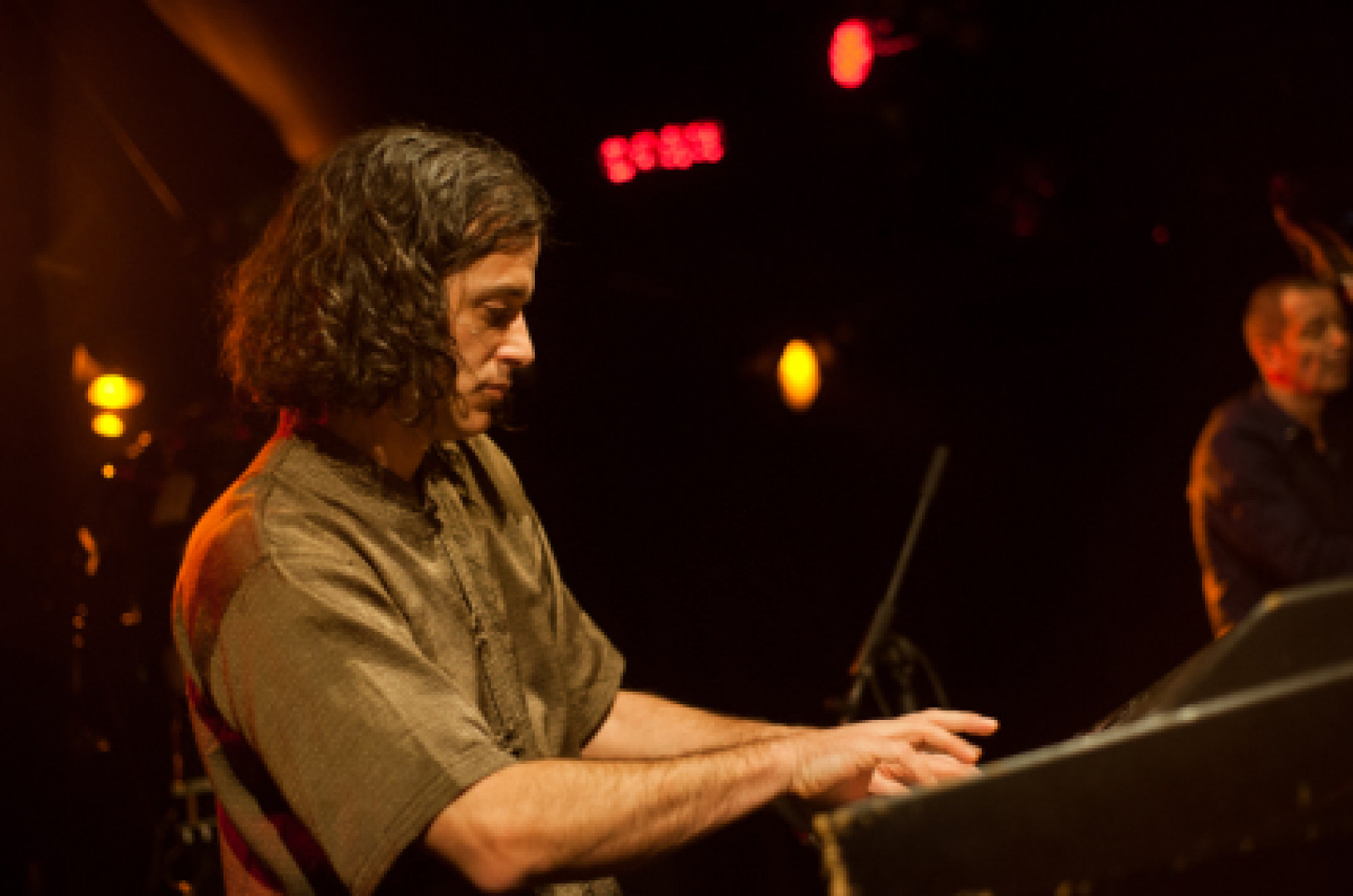 Michael Fleiner y su Septeto Internacional (CUB/CH/FR/I/HU), Elza Valle (CUB/HU) - A38 Ship