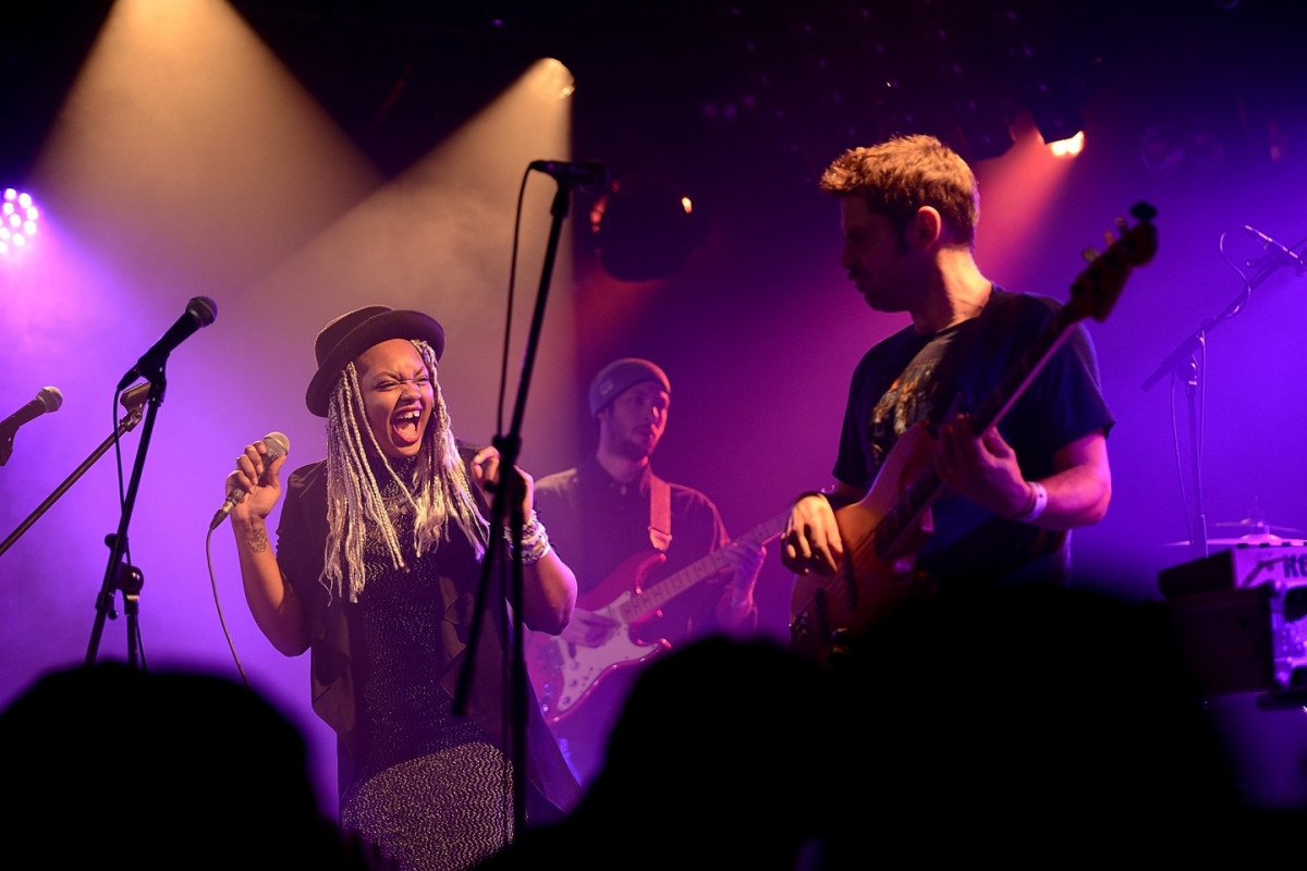 Call Me Unique X Amoeba: This Way Up lemezmegmutató koncert - A38 Hajó