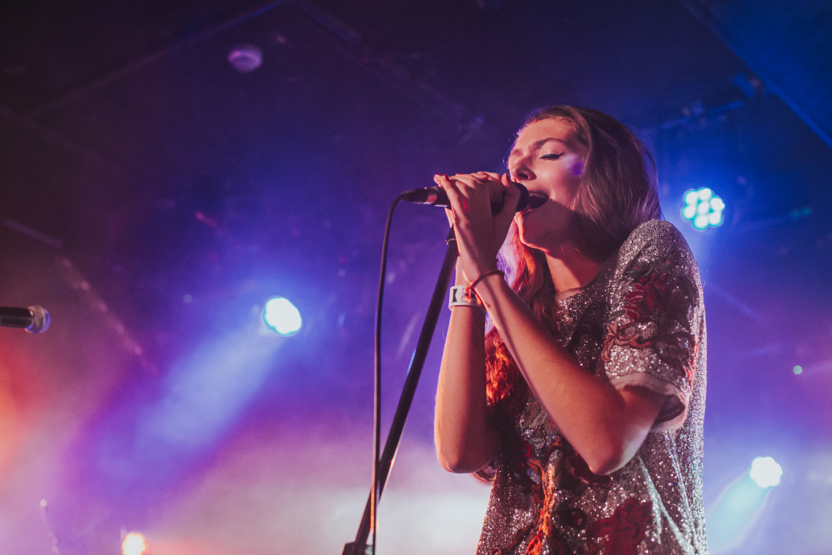 Random Trip feat. Dallos Bogi, Ujvári Péter, MC Zeek, Vastag Gábor ...