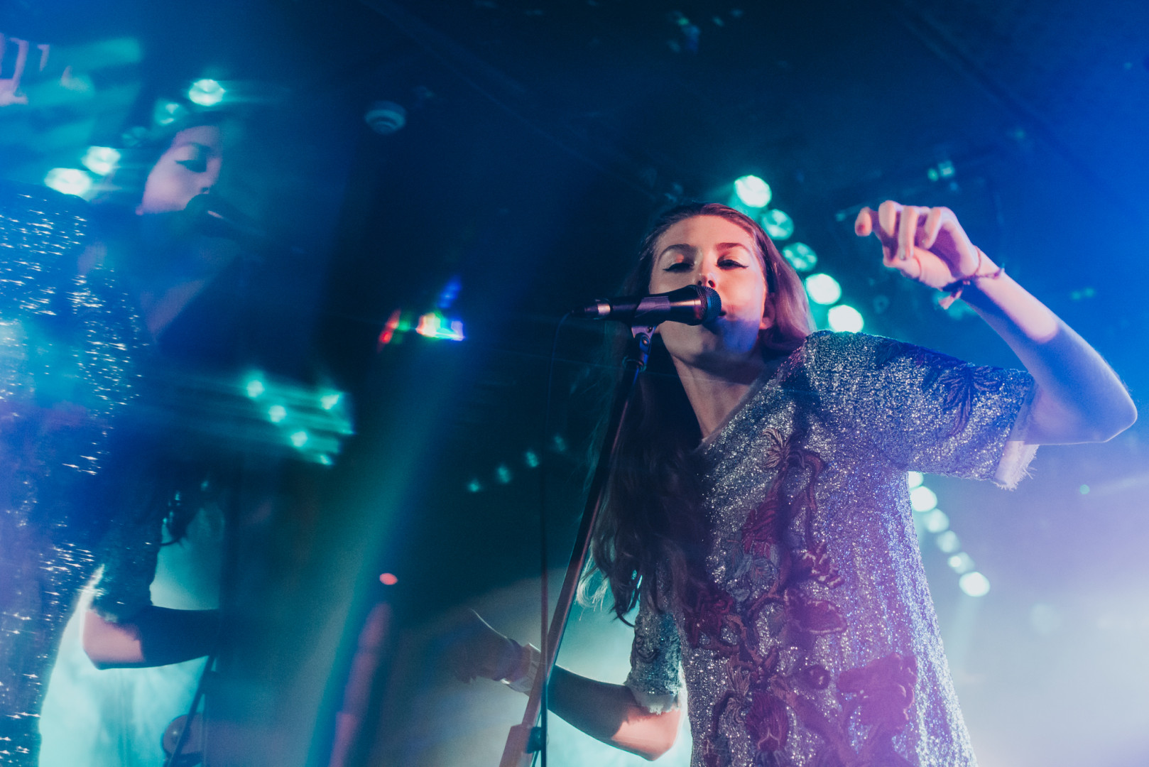 Random Trip feat. Dallos Bogi, Ujvári Péter, MC Zeek, Vastag Gábor ...