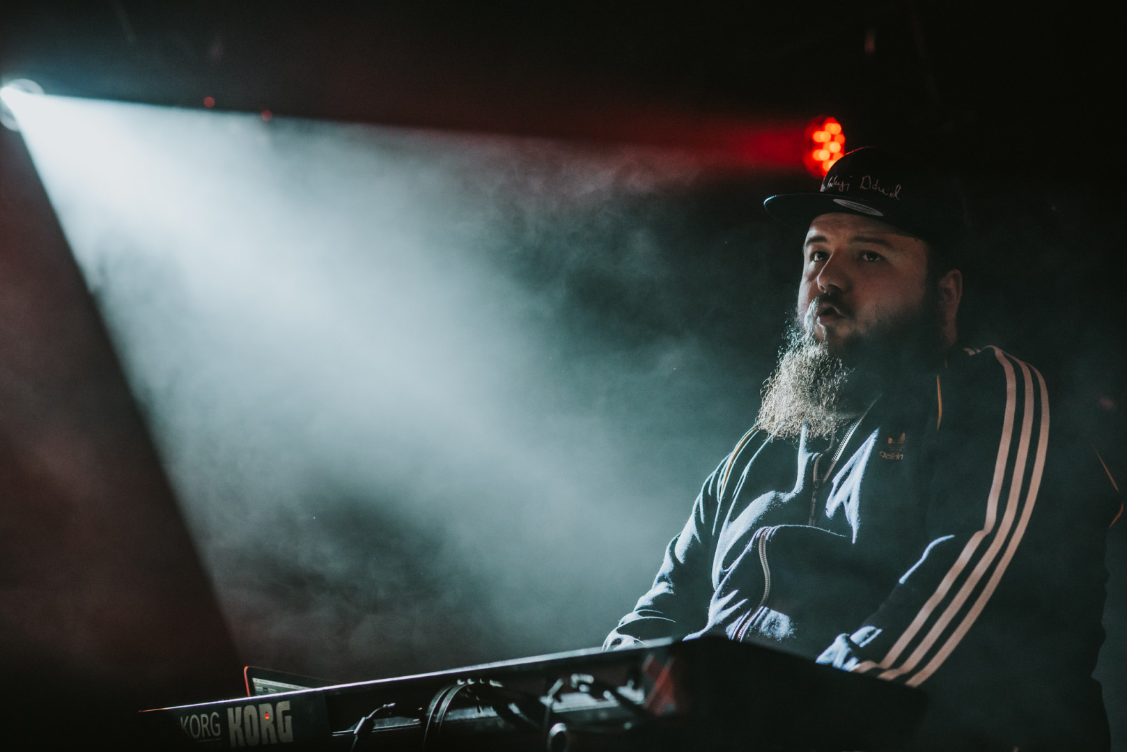 Random Trip feat. Dallos Bogi, Ujvári Péter, MC Zeek, Vastag Gábor ...