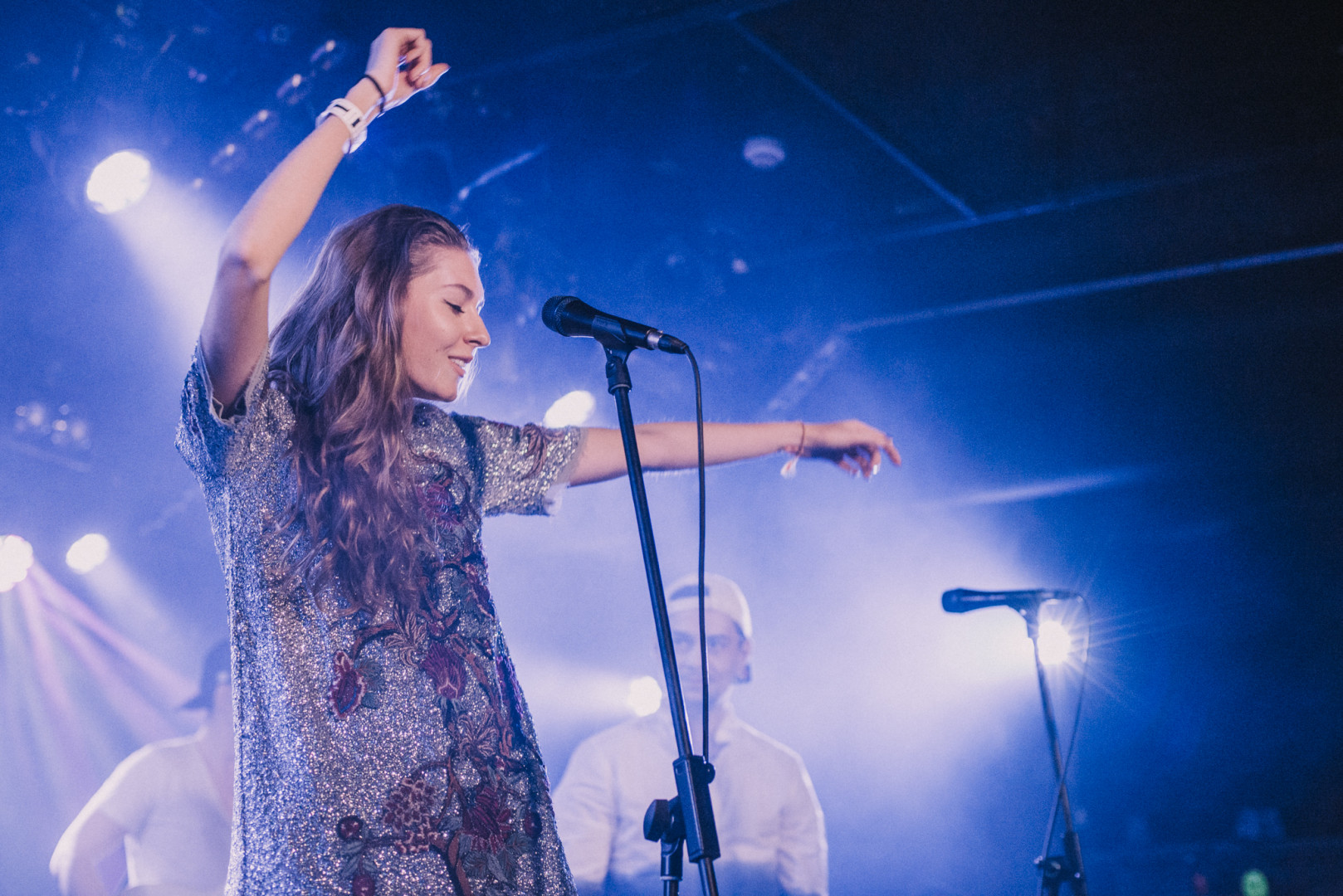 Random Trip feat. Dallos Bogi, Ujvári Péter, MC Zeek, Vastag Gábor ...