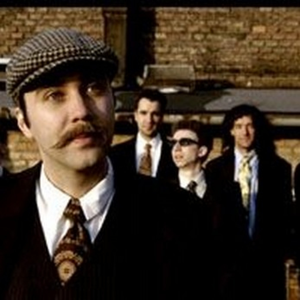 Amorf Ördögök, Csókolom, Quart DJ-csapat - A38 Hajó