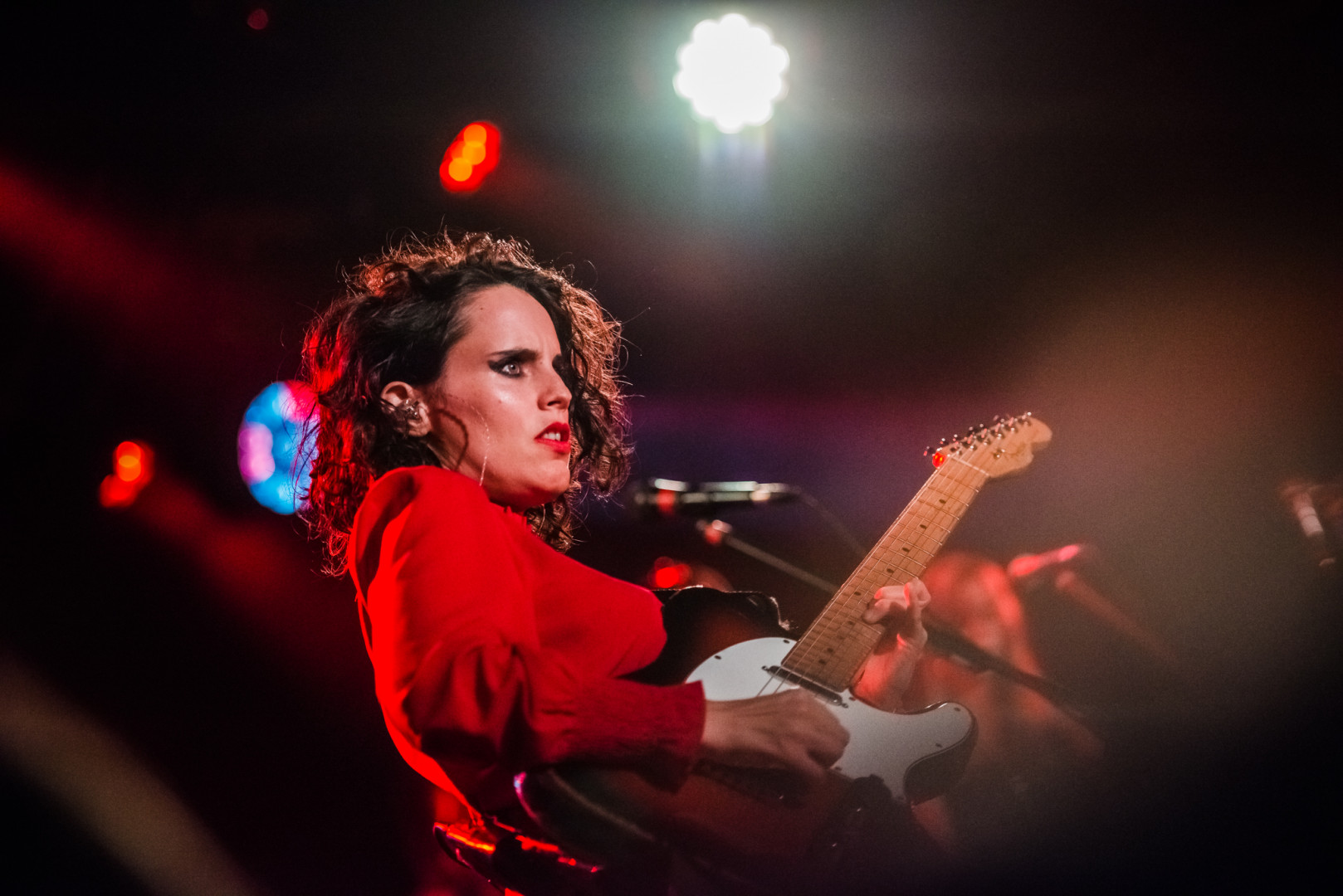 Anna Calvi (UK) - Hunter Tour 2018, Silver Tornado - A38 Ship