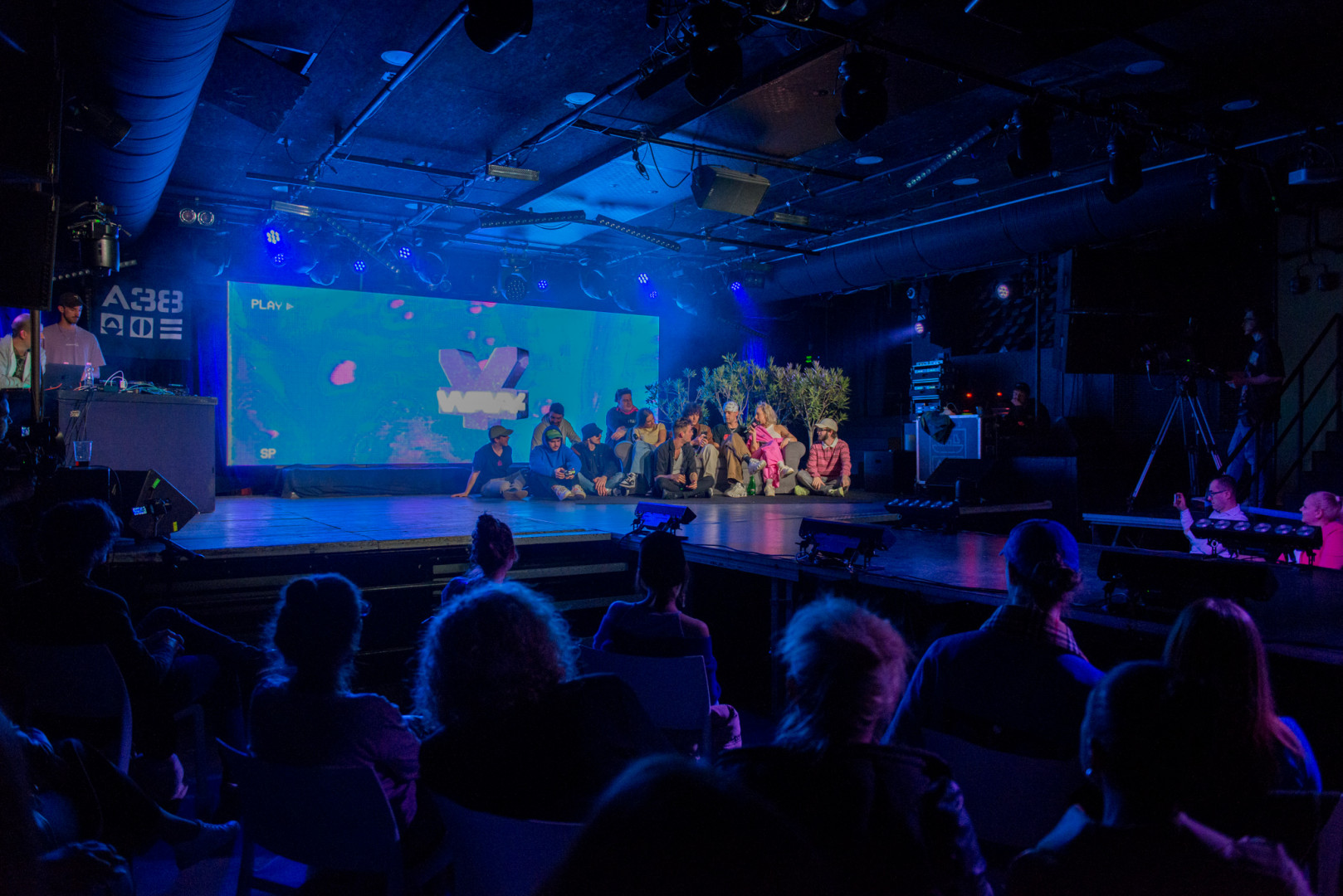 Hajógyár / Zene x Látvány / Kerényi Virág divatbemutató / Wavy Budapest ...