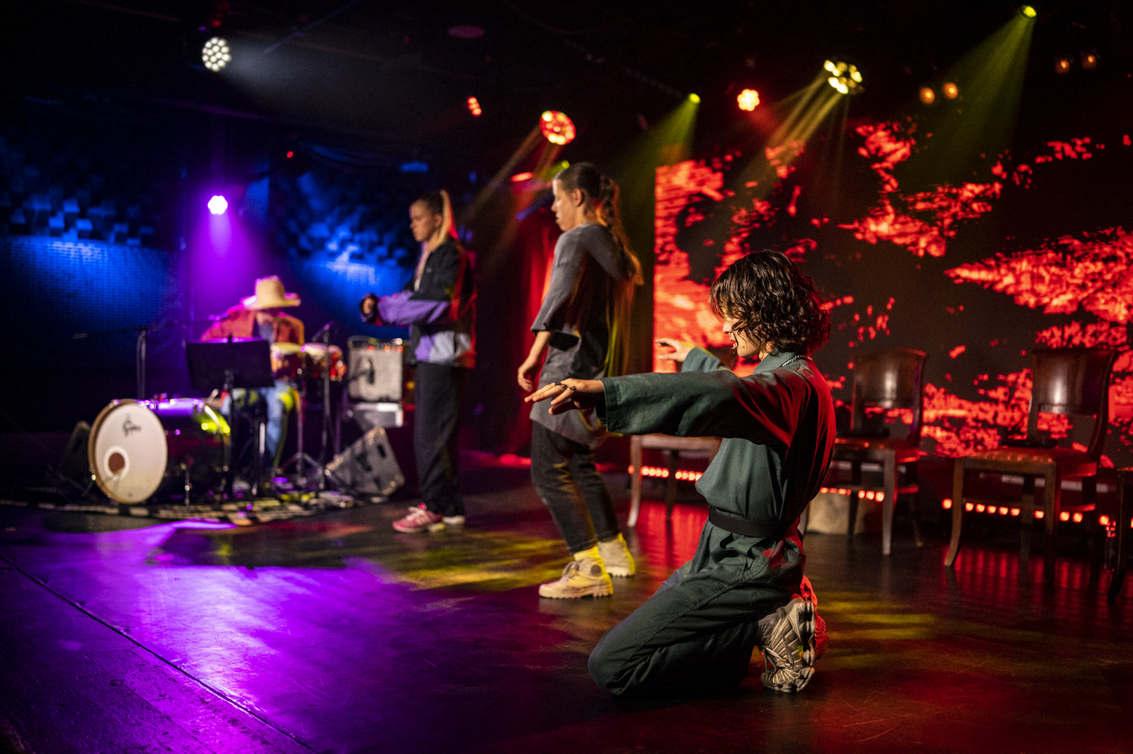 Zene x Mozgás // Henri Gonzo akusztikus koncert // Vendégek: Nagy Emese ...