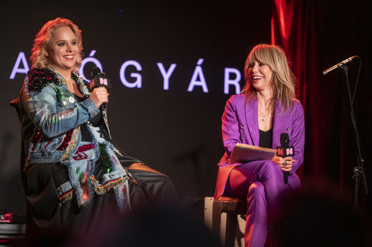 Tarján Zsófi beszélgetés | Momentán Társulat | Honeybeast Akusztik ...