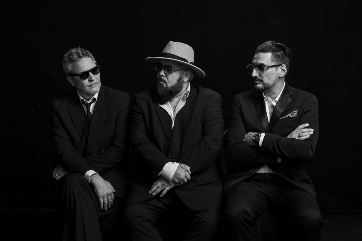 Fun Lovin' Criminals (US) - A38 Ship